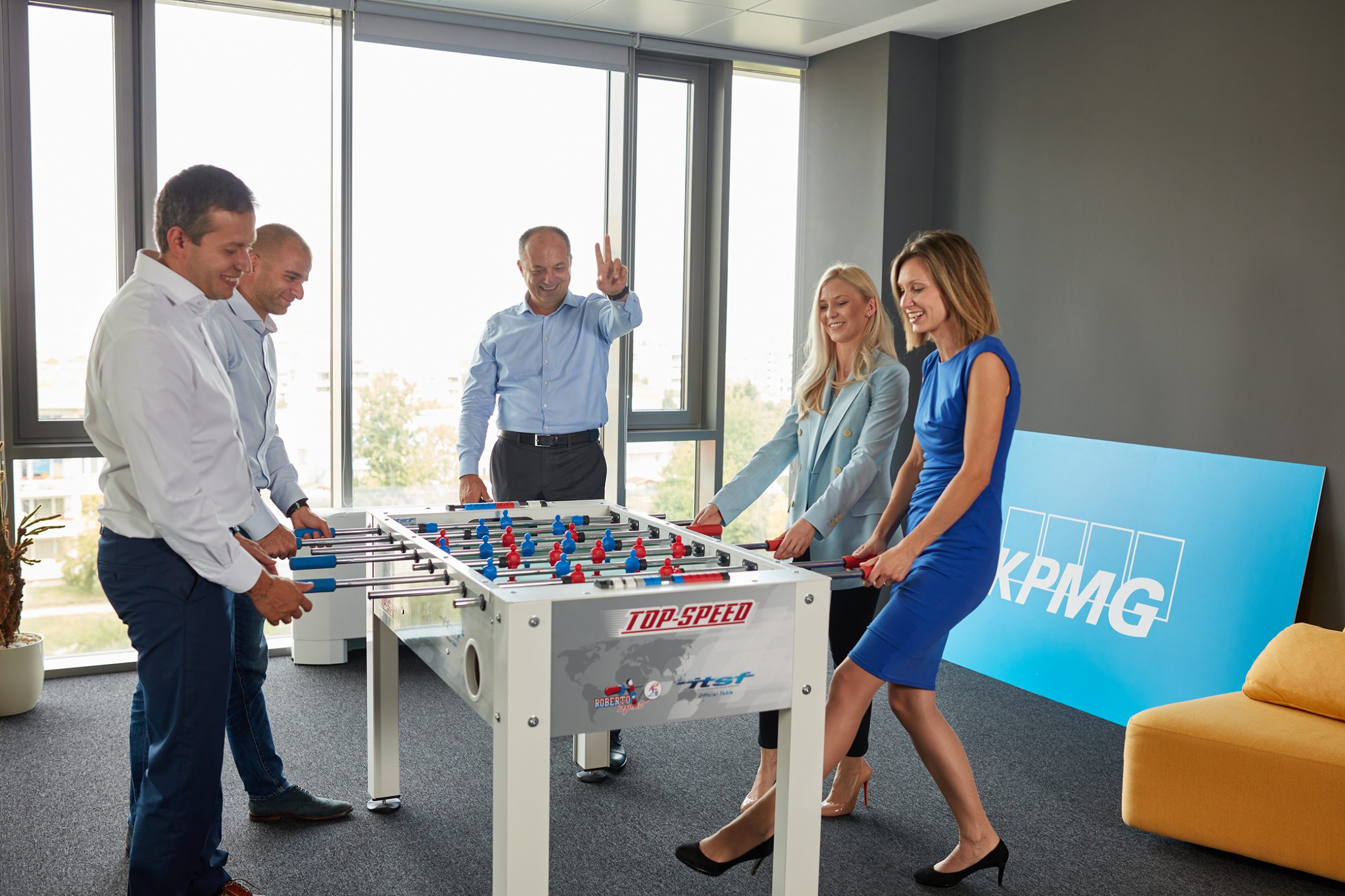 KPMG IT Service – ИТ обяви за работа, придобивки, екип и мнения