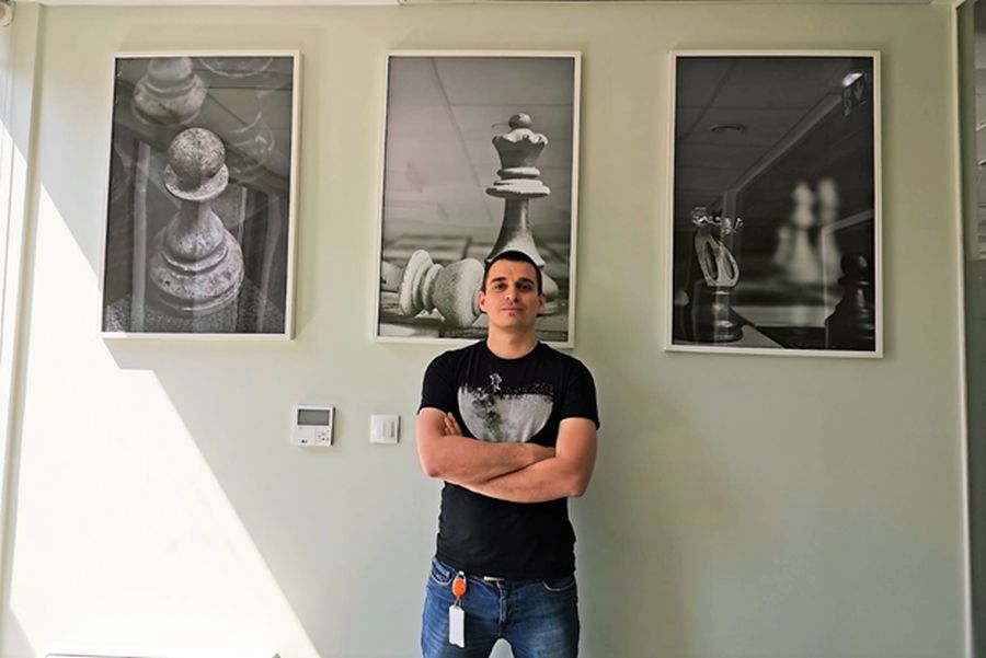 Георги Пелтеков за партиите между шаха и програмирането в Accedia Masters – DEV.BG